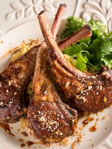Juicy Garlic Lamb Chops with Herbs - Cooking Frog