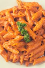 How to Make Gigi Hadid Pasta (Spicy Vodka Pasta) - Cooking Frog