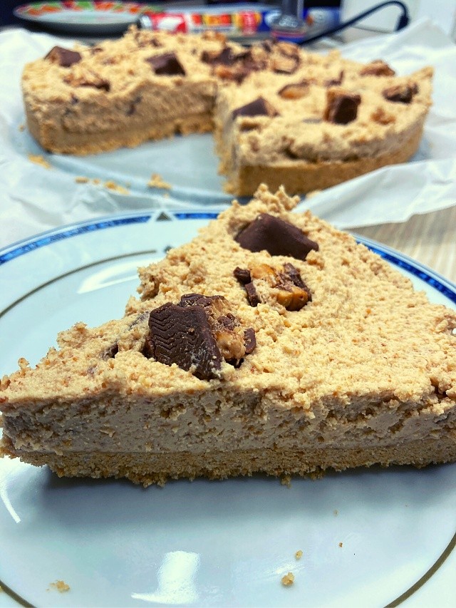 No-Bake Snickers Pie: A Delicious and Easy Dessert Recipe - Cooking Frog