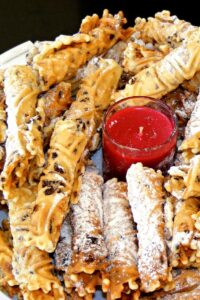 Italian Pizzelle Cookies Recipe (The Oldest Known Cookie) - Cooking Frog