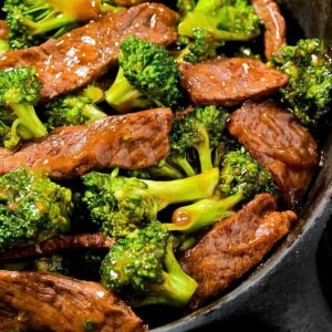 Beef and Broccoli Stir-Fry with Sauce (Crispy & Tender) - Cooking Frog