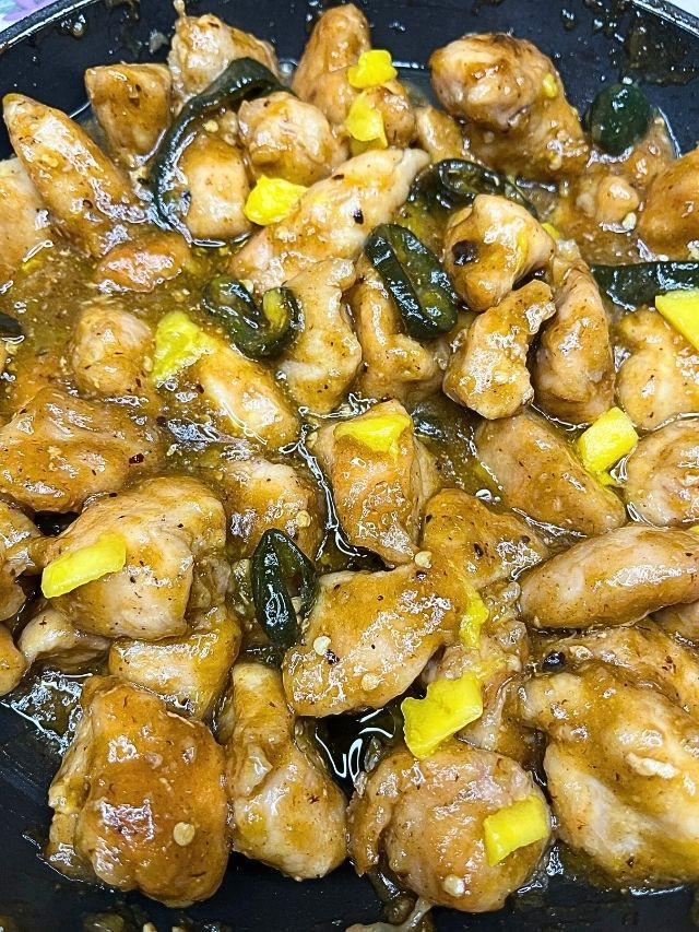 Sticky Mango Jalapeño Chicken - Cooking Frog